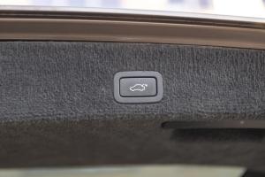 Brūns Volvo V70 2014 Rīga, ar dzinēja tilpumu 2.00 L un nobraukumu 289 tūkst. km par 7990 €, foto 26 vietnē AUTOMOTO.COM.LV