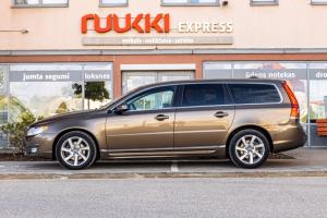 Brūns Volvo V70 2014 Rīga, ar dzinēja tilpumu 2.00 L un nobraukumu 289 tūkst. km par 7990 €, foto 34 vietnē AUTOMOTO.COM.LV