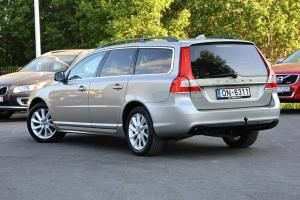Brūns Volvo V70 2014 Jelgava, ar dzinēja tilpumu 2.00 L un nobraukumu 292 tūkst. km par 8250 €, foto 7 vietnē AUTOMOTO.COM.LV