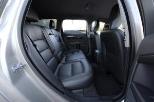 Brūns Volvo V70 2014 Jelgava, ar dzinēja tilpumu 2.00 L un nobraukumu 292 tūkst. km par 8250 €, foto 12 vietnē AUTOMOTO.COM.LV