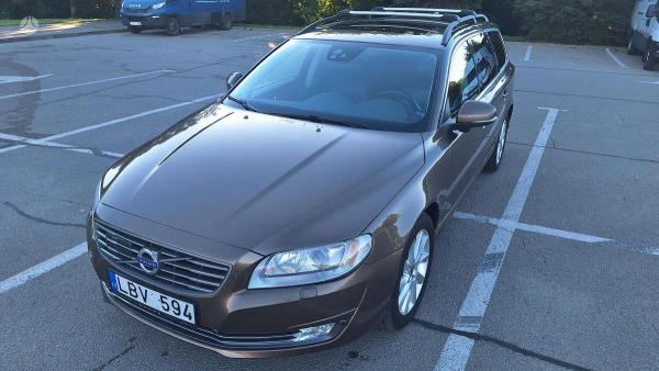 Brown Volvo V70 2014 in Panevezys, with an engine capacity of 1.97 L and mileage of 334 thousand km for 8100 €, photo 2 on AUTOMOTO.COM.LV