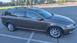 Brown Volvo V70 2014 in Panevezys, with an engine capacity of 1.97 L and mileage of 334 thousand km for 8100 €, photo 5 on AUTOMOTO.COM.LV