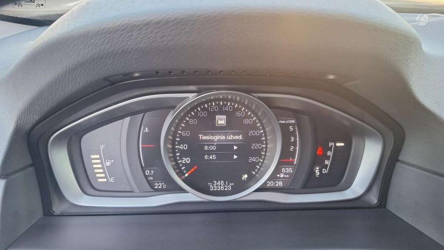 Brown Volvo V70 2014 in Panevezys, with an engine capacity of 1.97 L and mileage of 334 thousand km for 8100 €, photo 15 on AUTOMOTO.COM.LV