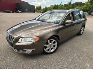 Brown Volvo V70 2014 in Kaunas, with an engine capacity of 1.56 L and mileage of 250 thousand km for 5990 €, photo 3 on AUTOMOTO.COM.LV