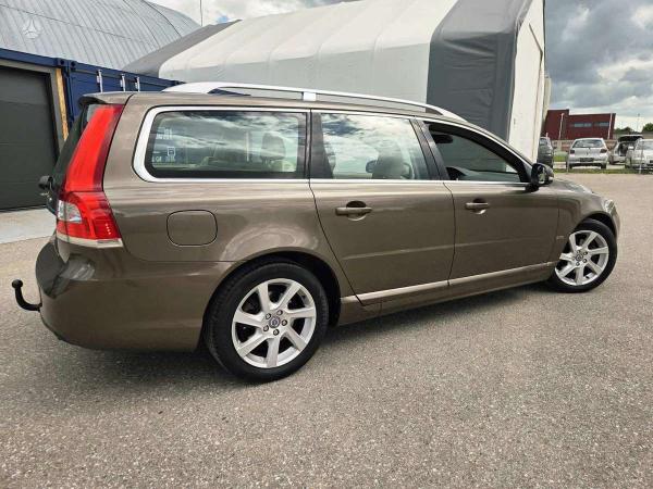 Brūns Volvo V70 2014 Kauņa, ar dzinēja tilpumu 1.56 L un nobraukumu 250 tūkst. km par 5990 €, foto 6 vietnē AUTOMOTO.COM.LV