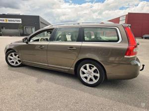 Brown Volvo V70 2014 in Kaunas, with an engine capacity of 1.56 L and mileage of 250 thousand km for 5990 €, photo 9 on AUTOMOTO.COM.LV