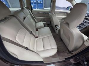 Brown Volvo V70 2014 in Kaunas, with an engine capacity of 1.56 L and mileage of 250 thousand km for 5990 €, photo 18 on AUTOMOTO.COM.LV