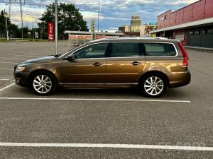 Brūns Volvo V70 2014 Rīga, ar dzinēja tilpumu 2.00 L un nobraukumu 286 tūkst. km par 10500 €, foto 6 vietnē AUTOMOTO.COM.LV