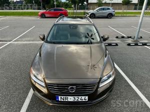 Brūns Volvo V70 2014 Rīga, ar dzinēja tilpumu 2.00 L un nobraukumu 286 tūkst. km par 10500 €, foto 8 vietnē AUTOMOTO.COM.LV