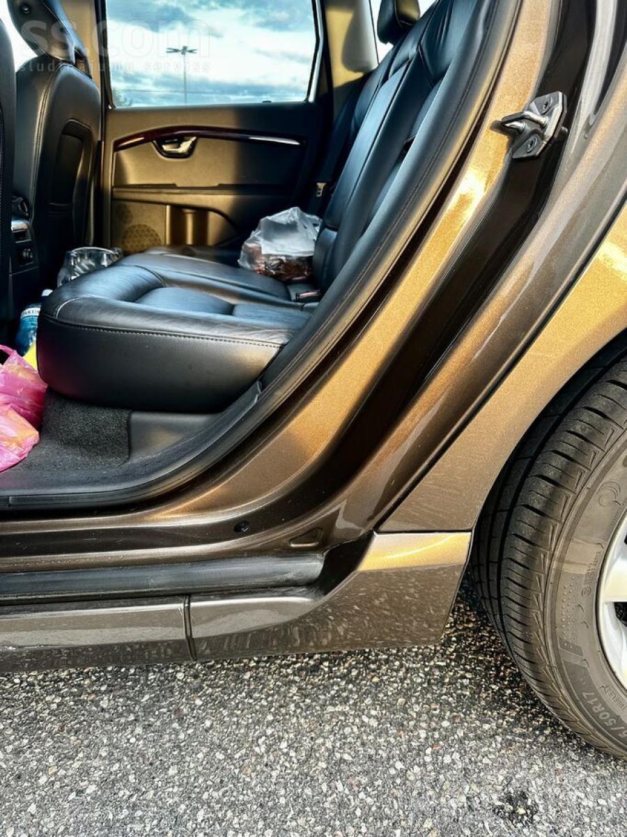 Brūns Volvo V70 2014 Rīga, ar dzinēja tilpumu 2.00 L un nobraukumu 286 tūkst. km par 10500 €, foto 20 vietnē AUTOMOTO.COM.LV
