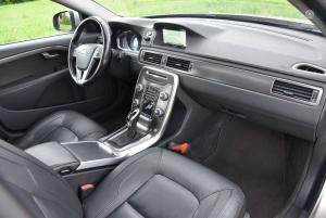Brown Volvo V70 2014 in Vilnius, with an engine capacity of 1.56 L and mileage of 236 thousand km for 5999 €, photo 11 on AUTOMOTO.COM.LV