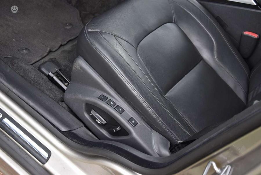 Brown Volvo V70 2014 in Vilnius, with an engine capacity of 1.56 L and mileage of 236 thousand km for 5999 €, photo 20 on AUTOMOTO.COM.LV