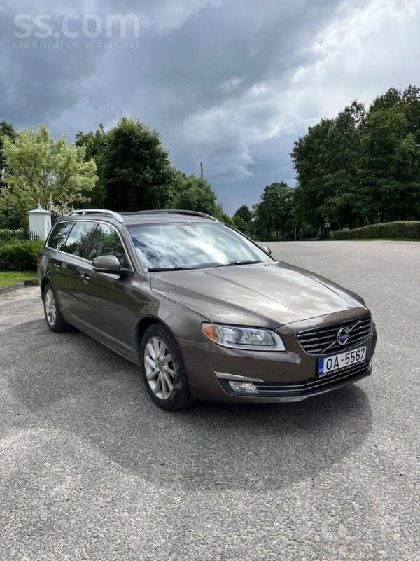 Brown Volvo V70 2014 in Kraslava, with an engine capacity of 2.00 L and mileage of 295 thousand km for 5000 €, photo 5 on AUTOMOTO.COM.LV