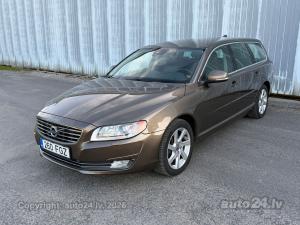 Brūns Volvo V70 2014 Paide, ar dzinēja tilpumu 2.00 L un nobraukumu 277 tūkst. km par 8890 €, foto  vietnē AUTOMOTO.COM.LV