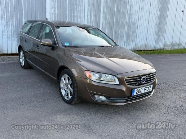 Brown Volvo V70 2014 in Paide, with an engine capacity of 2.00 L and mileage of 277 thousand km for 8890 €, photo 4 on AUTOMOTO.COM.LV