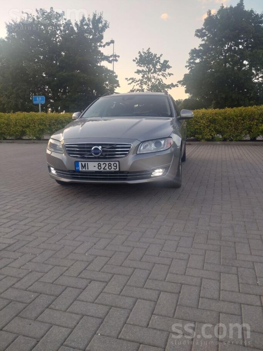 Brūns Volvo V70 2014 Rīga, ar dzinēja tilpumu 2.00 L un nobraukumu 267 tūkst. km par 7500 €, foto 1 vietnē AUTOMOTO.COM.LV