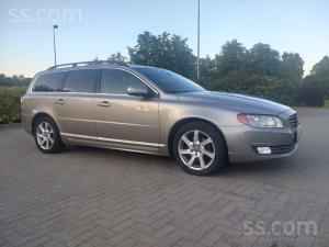 Brūns Volvo V70 2014 Rīga, ar dzinēja tilpumu 2.00 L un nobraukumu 267 tūkst. km par 7500 €, foto 5 vietnē AUTOMOTO.COM.LV