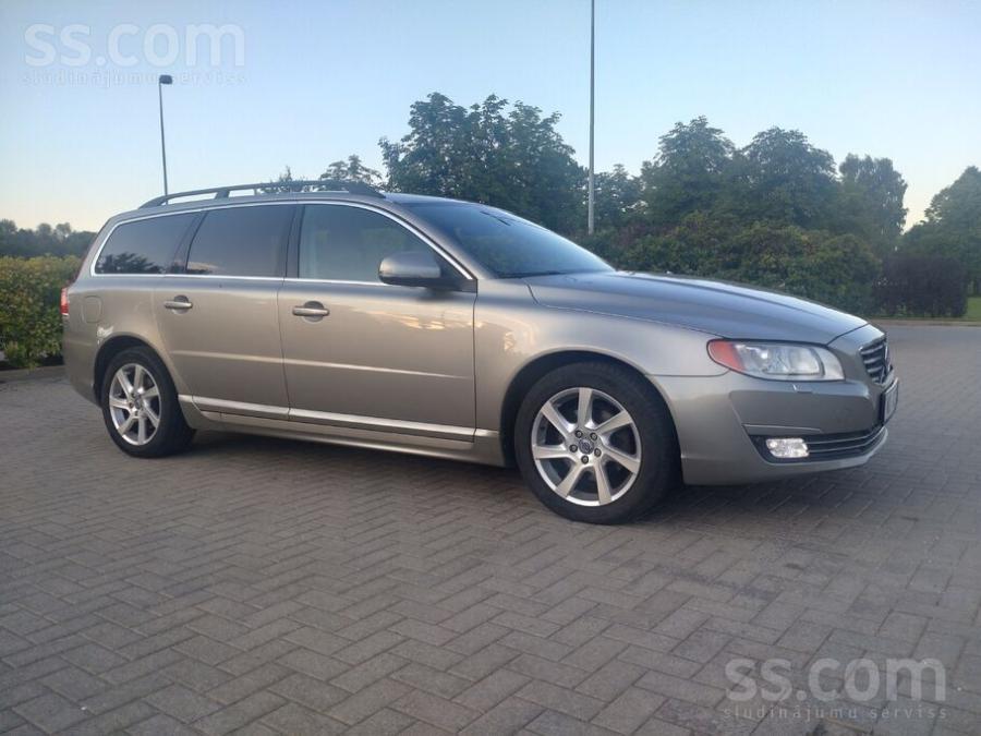 Brūns Volvo V70 2014 Rīga, ar dzinēja tilpumu 2.00 L un nobraukumu 267 tūkst. km par 7500 €, foto 5 vietnē AUTOMOTO.COM.LV