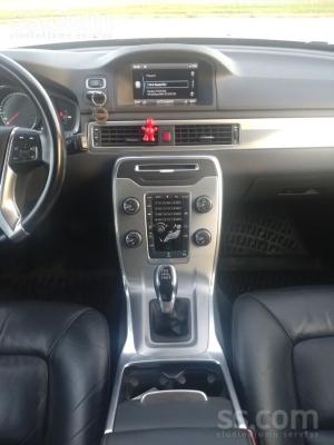 Brūns Volvo V70 2014 Rīga, ar dzinēja tilpumu 2.00 L un nobraukumu 267 tūkst. km par 7500 €, foto 12 vietnē AUTOMOTO.COM.LV