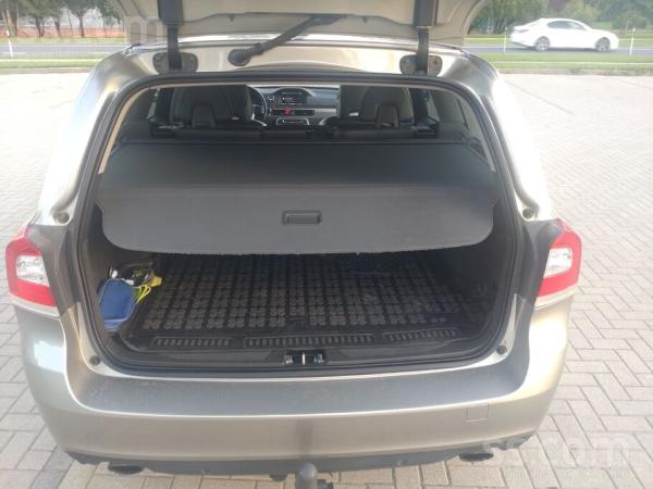 Brūns Volvo V70 2014 Rīga, ar dzinēja tilpumu 2.00 L un nobraukumu 267 tūkst. km par 7500 €, foto 7 vietnē AUTOMOTO.COM.LV