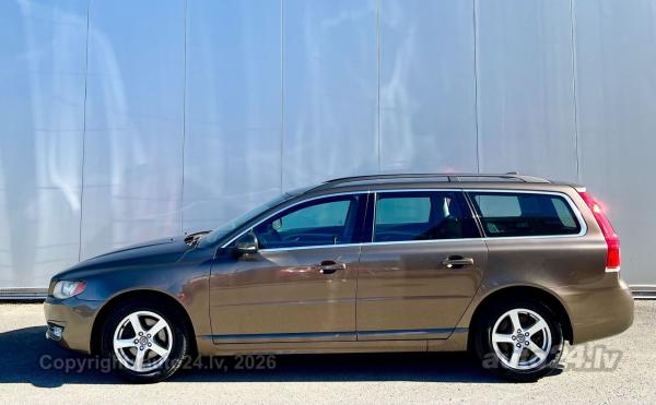 Volvo V70 2014 Tallina vietnē Brūns Volvo V70 2014 Tallina, ar dzinēja tilpumu 2.00 L un nobraukumu 0 tūkst. km par 7999 €, foto 3 vietnē AUTOMOTO.COM.LV