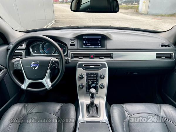 Volvo V70 2014 Tallina vietnē Brūns Volvo V70 2014 Tallina, ar dzinēja tilpumu 2.00 L un nobraukumu 0 tūkst. km par 7999 €, foto 8 vietnē AUTOMOTO.COM.LV