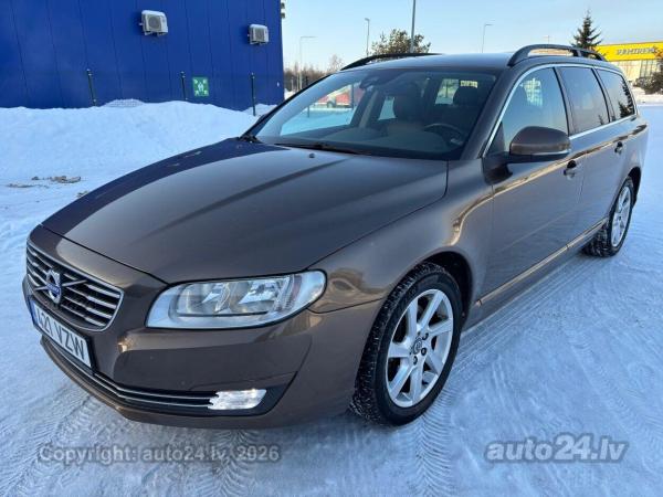 Brown Volvo V70 2015 in Paide, with an engine capacity of 2.40 L and mileage of 299 thousand km for 9390 €, photo 1 on AUTOMOTO.COM.LV