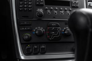 Volvo V70 2005 Rīga, ar dzinēja tilpumu 2.40 L un nobraukumu 0 tūkst. km par 2900 €, foto 16 vietnē AUTOMOTO.COM.LV