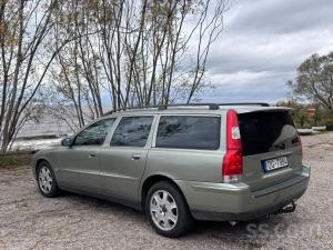 Зеленый Вольво В70 2005 в Рига, объемом двигателя 2.40 л и пробегом 299 тыс. км за 2800 €, фото 8 на AUTOMOTO.COM.LV