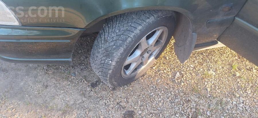 Zaļš Volvo V70 1997 Rīga, ar dzinēja tilpumu 2.50 L un nobraukumu 0 tūkst. km par 2700 €, foto 11 vietnē AUTOMOTO.COM.LV