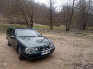 Зеленый Вольво В70 1997 в Вильнюс, объемом двигателя 2.50 л и пробегом 380 тыс. км за 600 €, фото  на AUTOMOTO.COM.LV