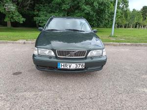 Green Volvo V70 1998 in Vilnius, with an engine capacity of 2.50 L and mileage of 500 thousand km for 1100 €, photo 3 on AUTOMOTO.COM.LV