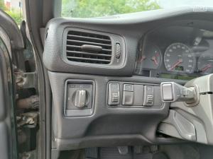 Green Volvo V70 1998 in Vilnius, with an engine capacity of 2.50 L and mileage of 500 thousand km for 1100 €, photo 11 on AUTOMOTO.COM.LV