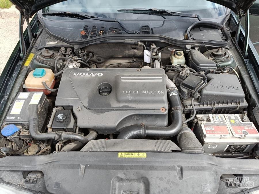 Green Volvo V70 1998 in Vilnius, with an engine capacity of 2.50 L and mileage of 500 thousand km for 1100 €, photo 12 on AUTOMOTO.COM.LV