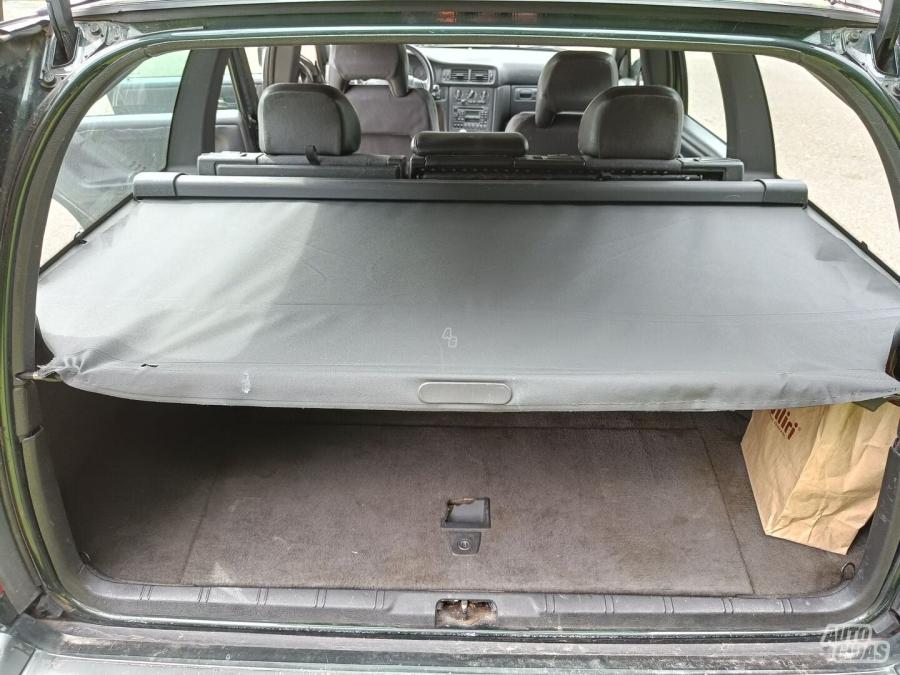 Green Volvo V70 1998 in Vilnius, with an engine capacity of 2.50 L and mileage of 500 thousand km for 1100 €, photo 13 on AUTOMOTO.COM.LV