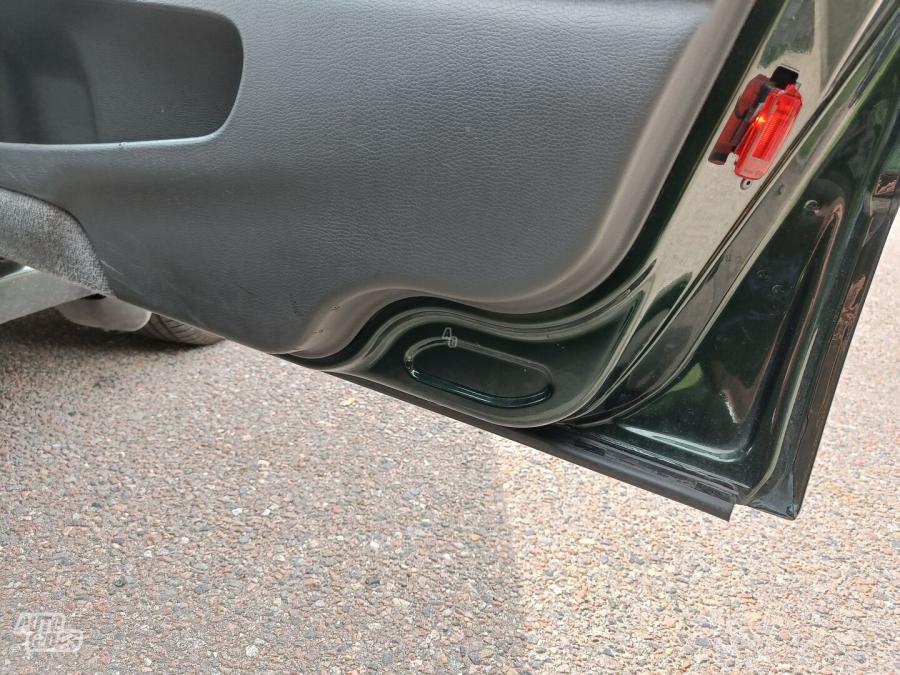 Green Volvo V70 1998 in Vilnius, with an engine capacity of 2.50 L and mileage of 500 thousand km for 1100 €, photo 18 on AUTOMOTO.COM.LV