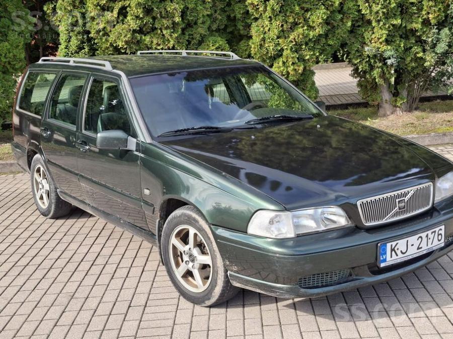 Зеленый Вольво В70 1998 в Салдус, объемом двигателя 2.50 л и пробегом 471 тыс. км за 1200 €, фото 1 на AUTOMOTO.COM.LV