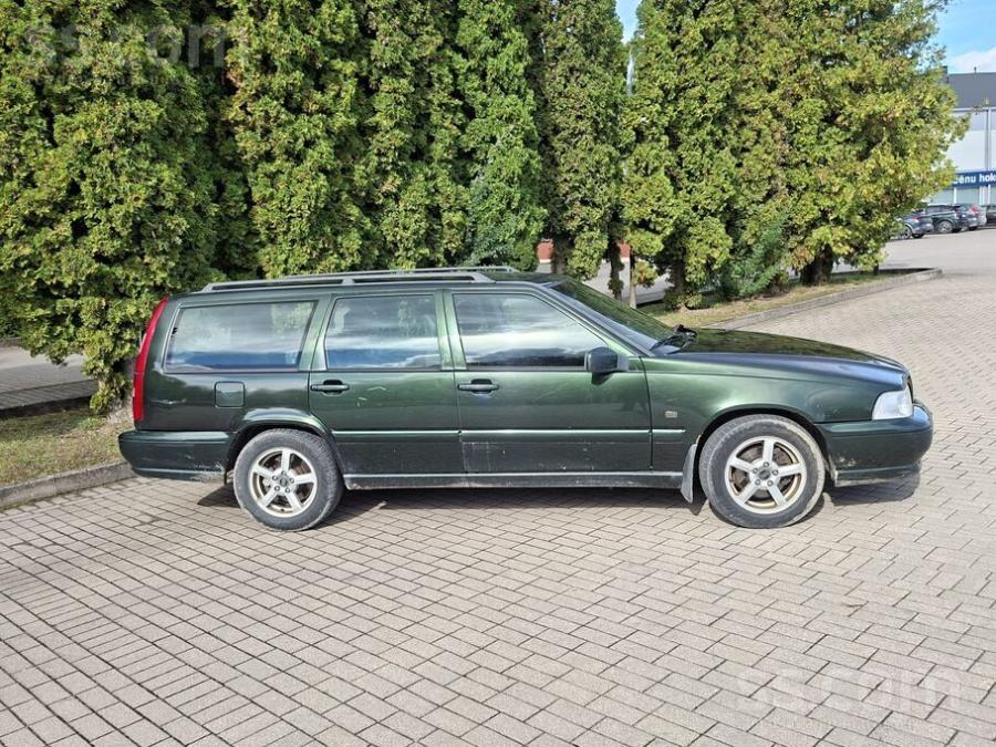 Зеленый Вольво В70 1998 в Салдус, объемом двигателя 2.50 л и пробегом 471 тыс. км за 1200 €, фото 5 на AUTOMOTO.COM.LV