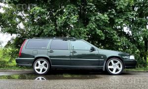 Zaļš Volvo V70 1998 Jēkabpils, ar dzinēja tilpumu 2.50 L un nobraukumu 385 tūkst. km par 1150 €, foto 3 vietnē AUTOMOTO.COM.LV
