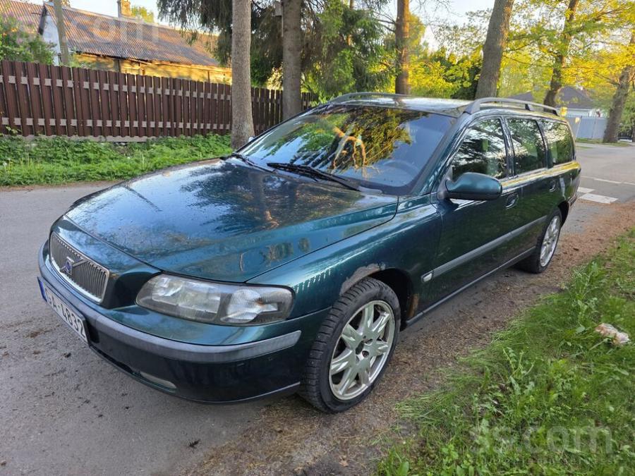 Зеленый Вольво В70 2000 в Рига, объемом двигателя 2.50 л и пробегом 450 тыс. км за 950 €, фото 3 на AUTOMOTO.COM.LV