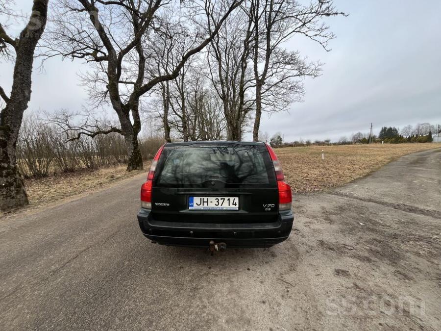 Зеленый Вольво В70 2000 в Цесис, объемом двигателя 2.50 л и пробегом 501 тыс. км за 800 €, фото 6 на AUTOMOTO.COM.LV