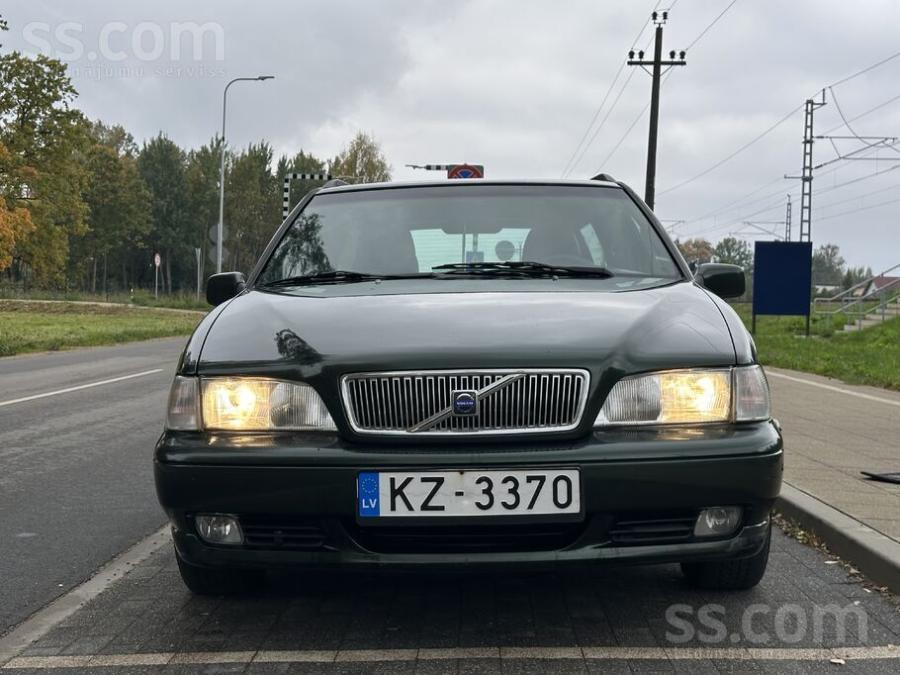 Зеленый Вольво В70 2000 в Рига, объемом двигателя 2.50 л и пробегом 325 тыс. км за 2250 €, фото 3 на AUTOMOTO.COM.LV