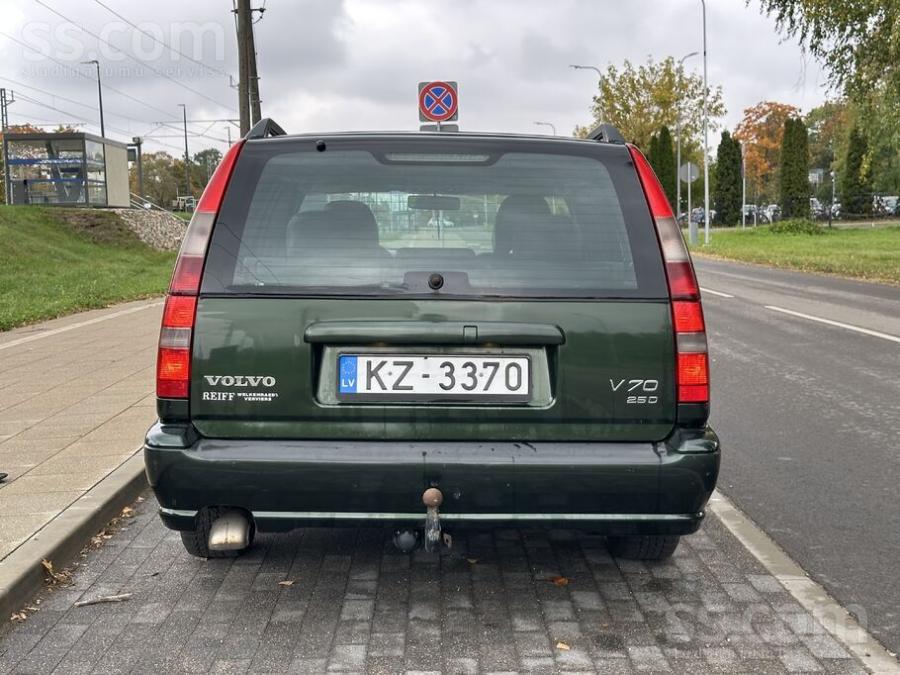 Зеленый Вольво В70 2000 в Рига, объемом двигателя 2.50 л и пробегом 325 тыс. км за 2250 €, фото 6 на AUTOMOTO.COM.LV