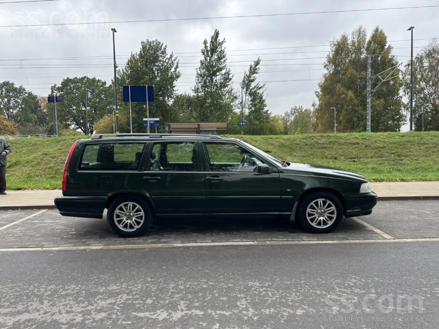 Зеленый Вольво В70 2000 в Рига, объемом двигателя 2.50 л и пробегом 325 тыс. км за 2250 €, фото 8 на AUTOMOTO.COM.LV