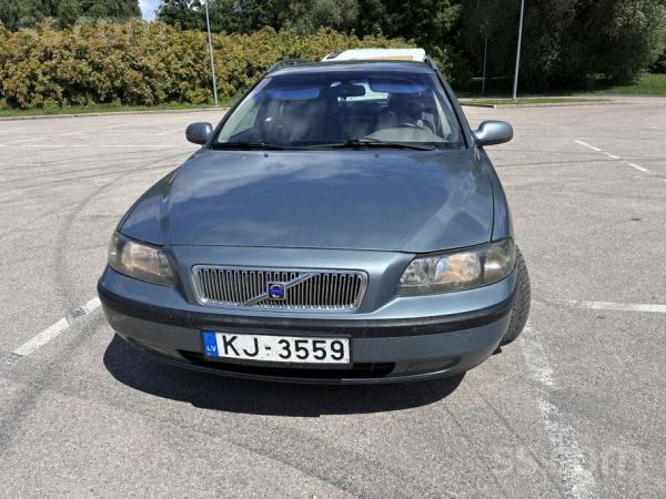 Zaļš Volvo V70 2001 Jēkabpils, ar dzinēja tilpumu 2.50 L un nobraukumu 449 tūkst. km par 1400 €, foto 2 vietnē AUTOMOTO.COM.LV