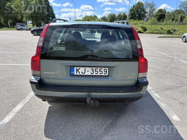 Zaļš Volvo V70 2001 Jēkabpils, ar dzinēja tilpumu 2.50 L un nobraukumu 449 tūkst. km par 1400 €, foto 5 vietnē AUTOMOTO.COM.LV