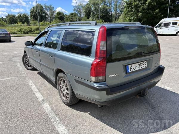 Zaļš Volvo V70 2001 Jēkabpils, ar dzinēja tilpumu 2.50 L un nobraukumu 449 tūkst. km par 1400 €, foto 6 vietnē AUTOMOTO.COM.LV