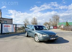 Зеленый Вольво В70 2001 в Елгава, объемом двигателя 2.50 л и пробегом 364 тыс. км за 1750 €, фото 5 на AUTOMOTO.COM.LV