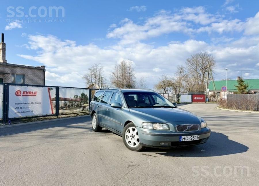 Зеленый Вольво В70 2001 в Елгава, объемом двигателя 2.50 л и пробегом 364 тыс. км за 1750 €, фото 5 на AUTOMOTO.COM.LV