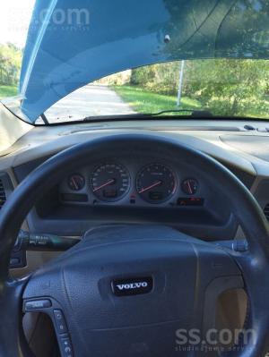 Zaļš Volvo V70 2001 Aizkraukle, ar dzinēja tilpumu 2.40 L un nobraukumu 389 tūkst. km par 1200 €, foto 5 vietnē AUTOMOTO.COM.LV